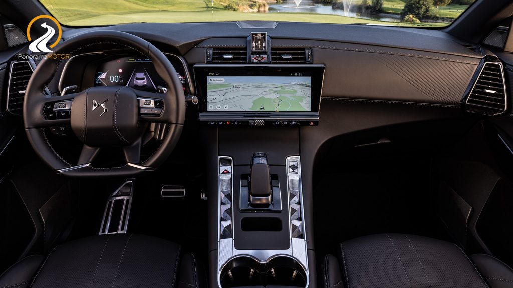 DS 7 E-TENSE 360 4X4 La Première 2023 - Panorama Motor
