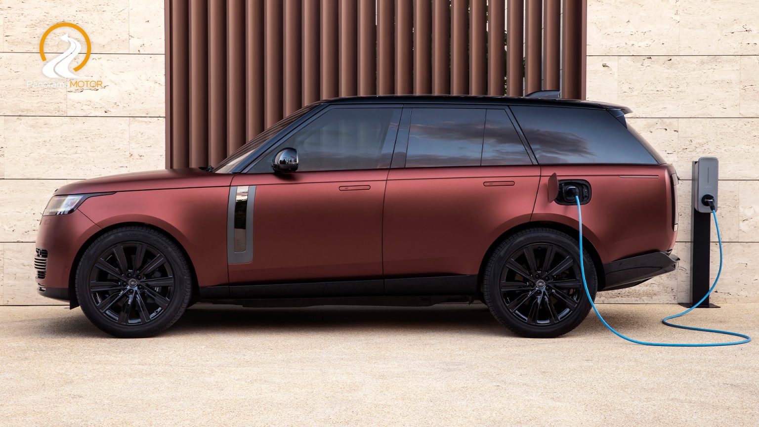 Range Rover PHEV 2023 - Panorama Motor