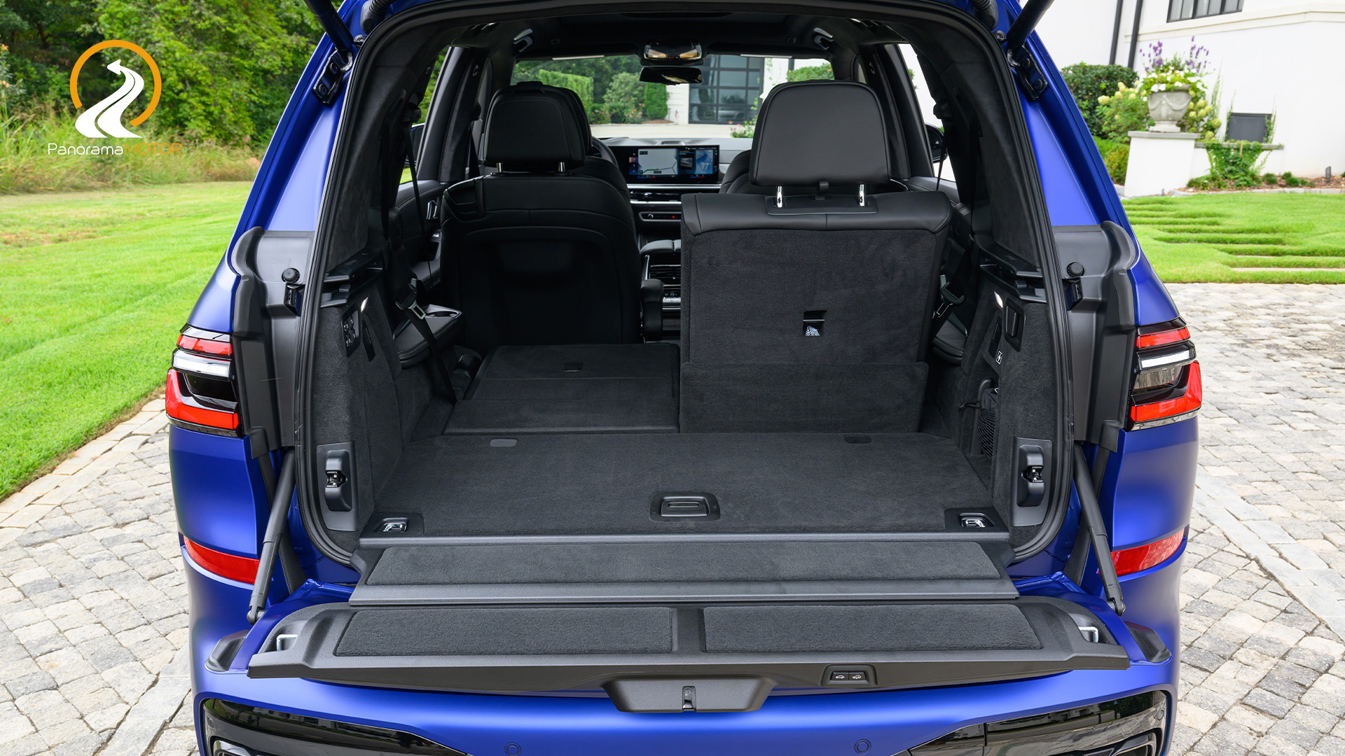 BMW X7 M60i XDrive 2023 Panorama Motor